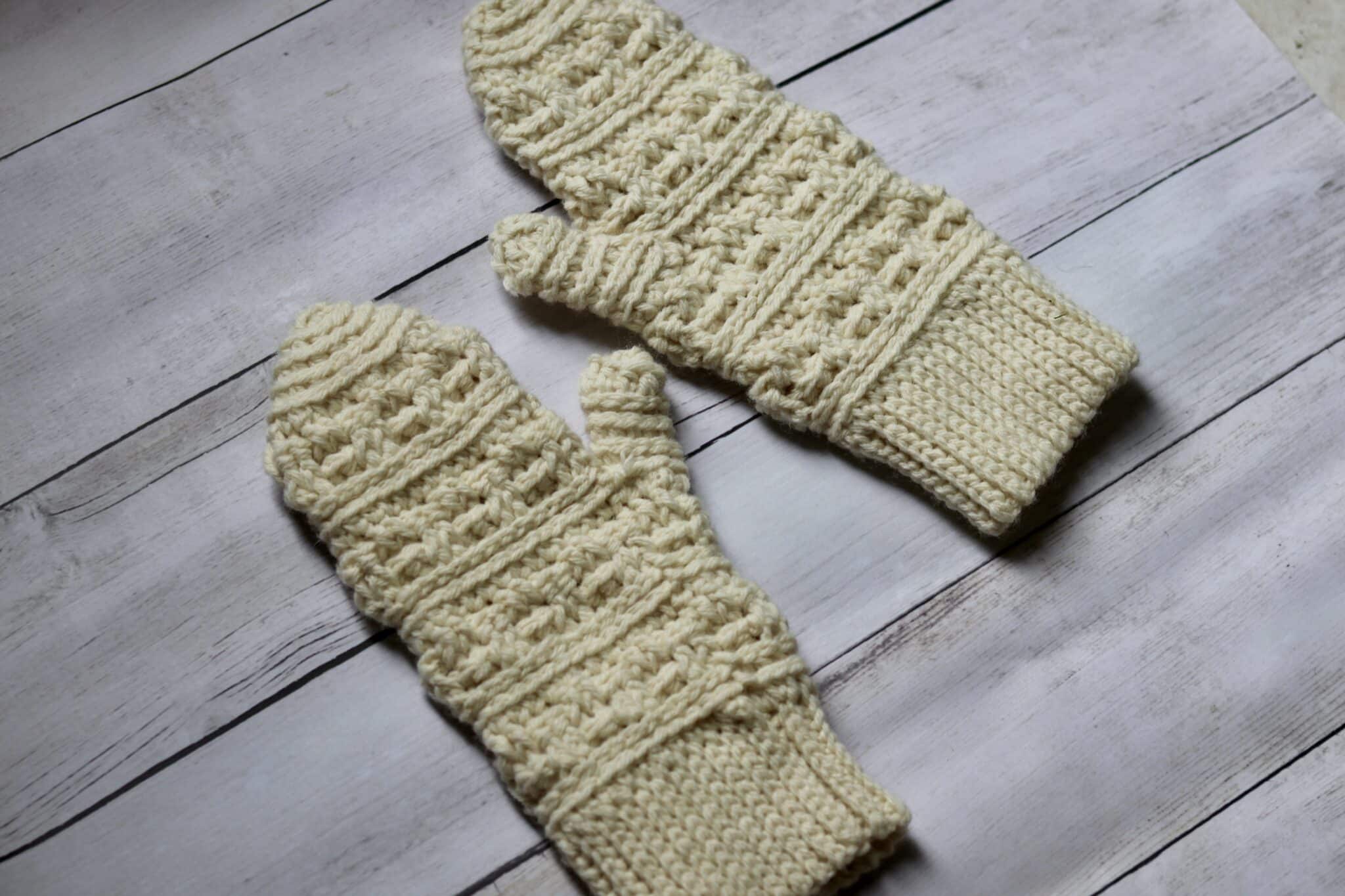 Drew Mittens Crochet Pattern | Rich Textures Crochet