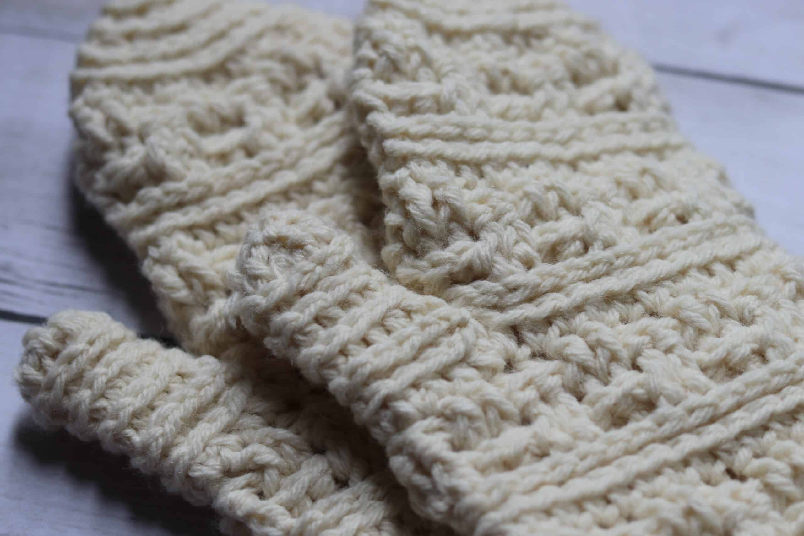 Drew Mittens Crochet Pattern | Rich Textures Crochet