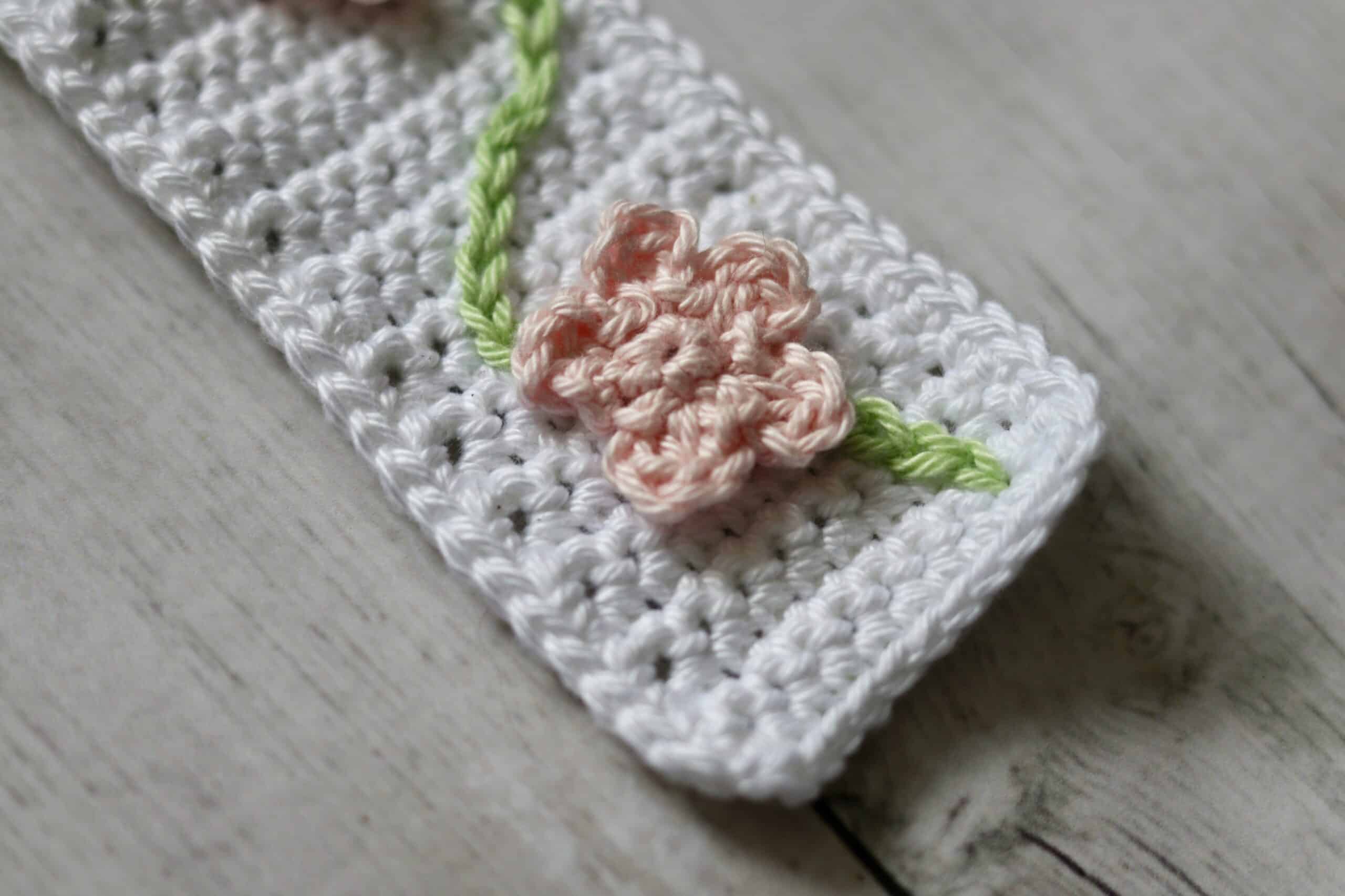 Garden Fence Bookmark Crochet Pattern | Rich Textures Crochet